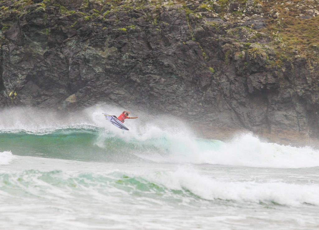 WSL dá boas vindas para Mike Rodrigues no Mundial de Surf 2018